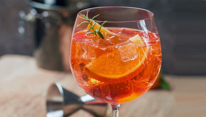 Ricetta Spritz, l'aperitivo più amato del momento - Le Ricette di ...