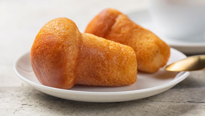 Babà, la storia del dolce simbolo della pasticceria napoletana