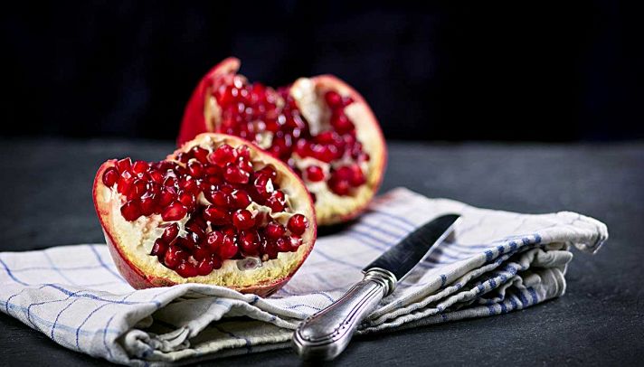 Come sbucciare il melograno: metodi efficaci e utilizzi in cucina