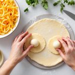 Seadas ricetta tradizionale: dolci sardi al miele