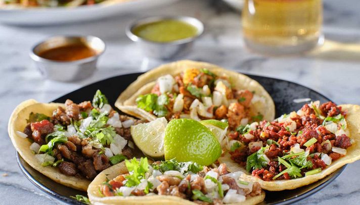 Piccanti e gustosi: esplorando le ricetta regionale dei tacos di carne ...