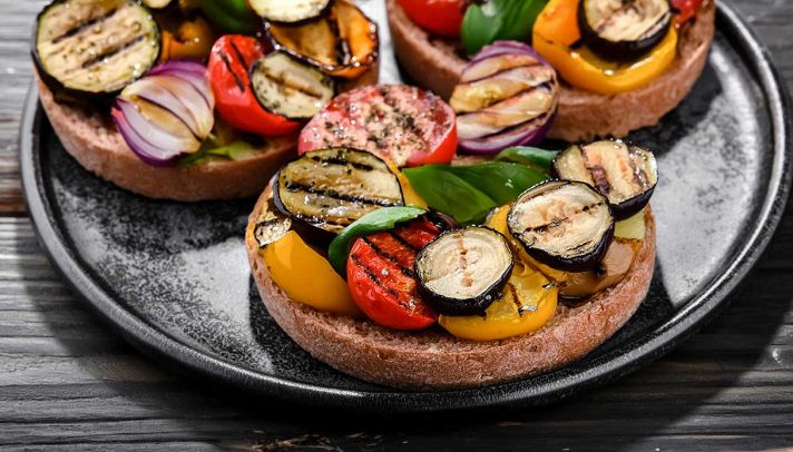 Frisella con verdure grigliate