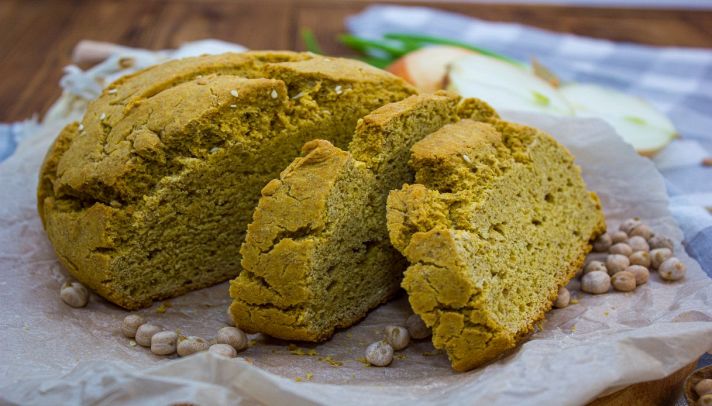 Pane alla farina di ceci: ricetta semplice e salutare