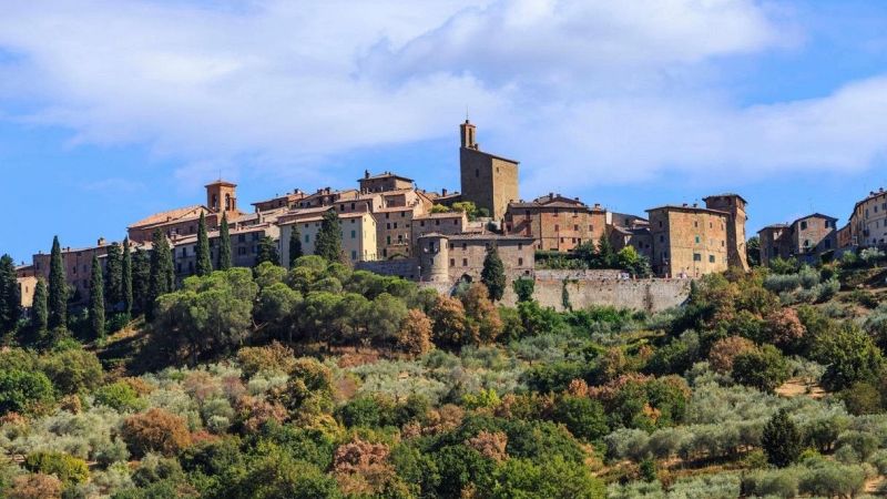 Panicale, il borgo umbro ha conquistato il New York Times