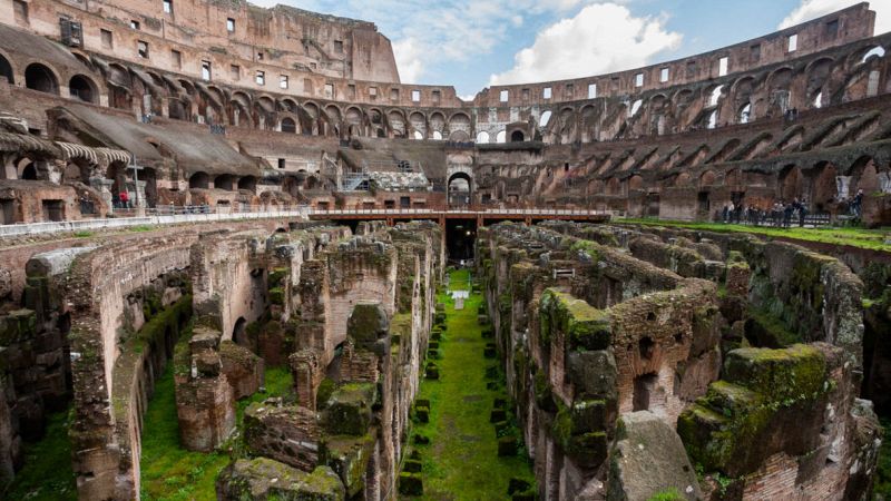 Dadi da gioco e ossa d'orso: le fogne svelano la vita al Colosseo