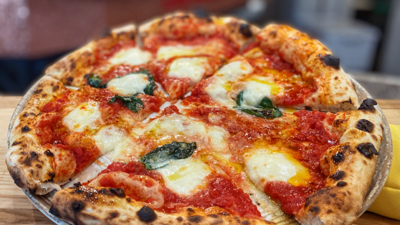 Migliori pizzerie di Napoli, le 5 pizze più buone per la BBC