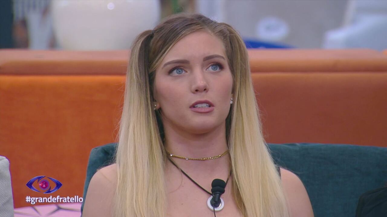 GF, l’ex di Anita rompe il silenzio (mentre lei replica agli hater)