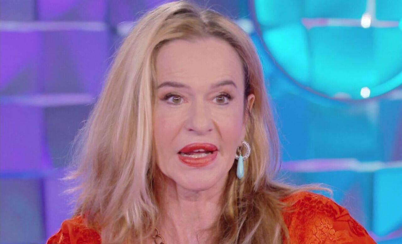 Eva Robin’s, dai matrimoni sfiorati all’esclusione da Ballando