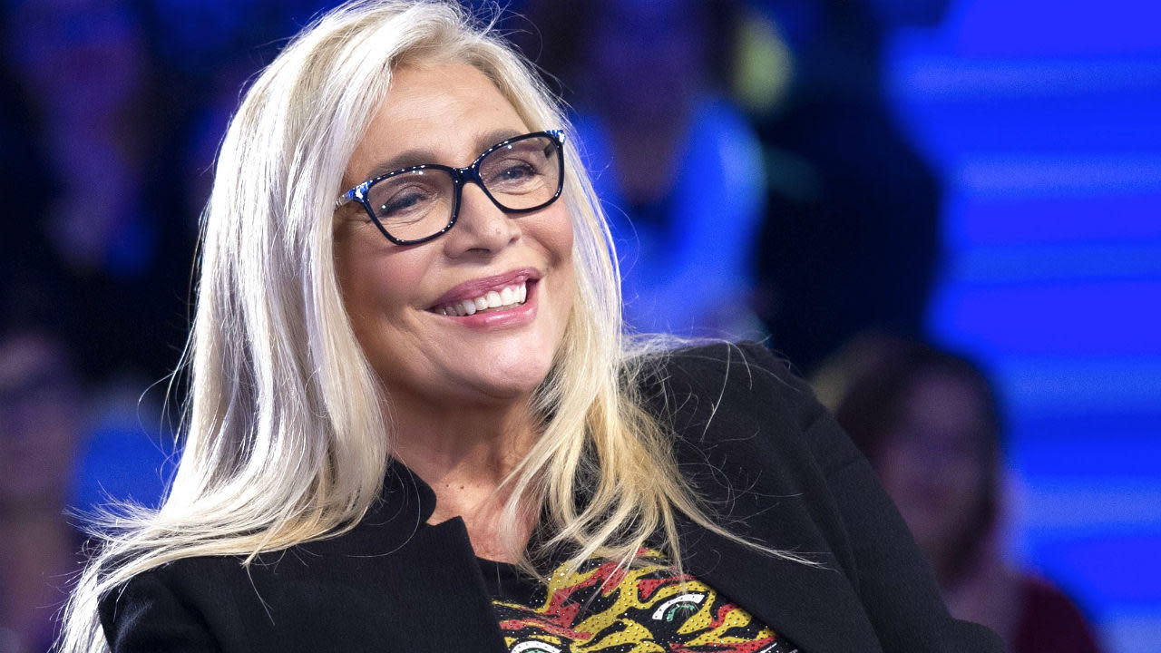 Mara Venier saluta Domenica In: “L'anno peggiore”. Ipotesi Matano