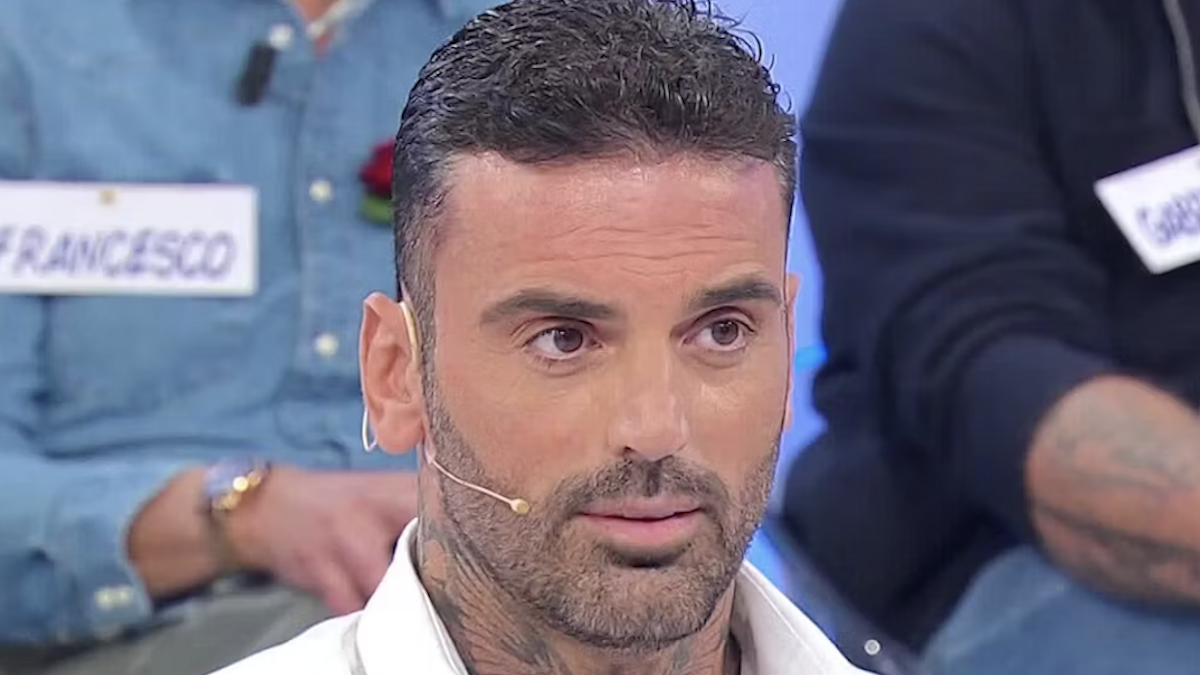 Grande Fratello, Signorini ‘soffia’ Mario Cusitore alla De Filippi