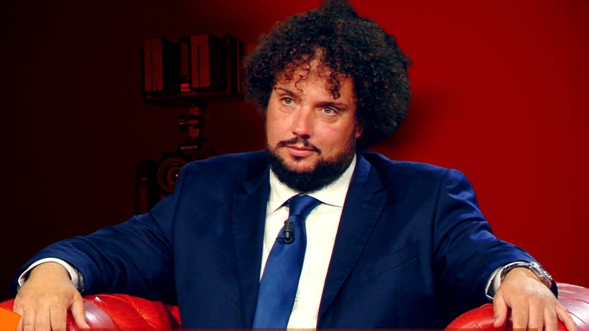 Davide Barzan, chi è l'uomo 'indagato' da Le Iene?