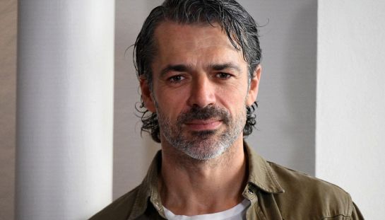 Luca Argentero sfreccia su Netflix con Giulia Michelini: il trailer di ...