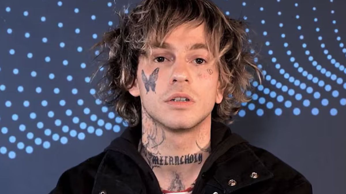 Chiello, chi è: età, carriera, fidanzata, Festival di Sanremo 2026