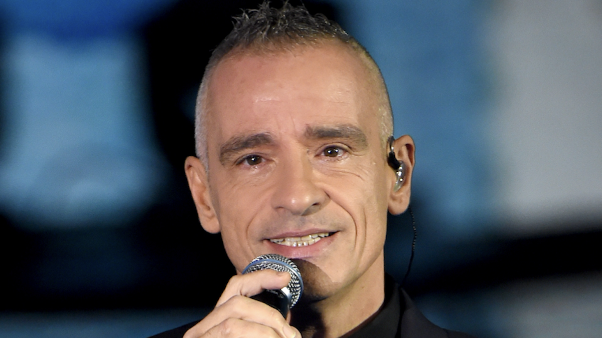 Eros Ramazzotti: l’infanzia difficile, due mogli e l’amore (immortale ...