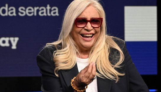 Amanda Lear musa di Ferzan Özpetek nel nuovo film Nella gioia e del dolore