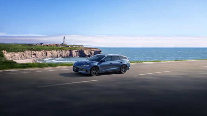 Byd Seal 6 DM-i 1.5 184 CV PHEV Touring Boost: Scheda Tecnica e Prezzi