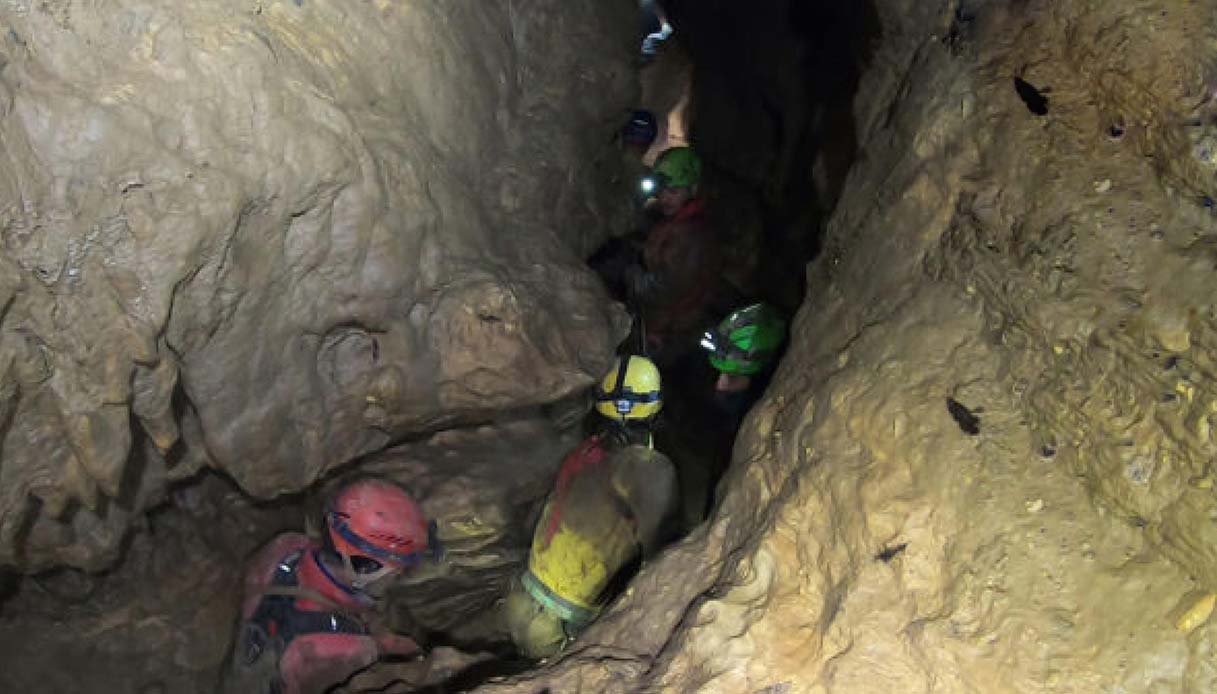 Speleologi bloccati in una grotta nella Majella: c'è un disperso