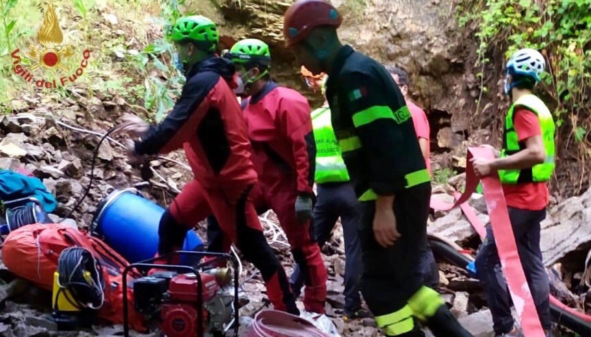 Majella, trovato morto lo speleologo disperso nella grotta