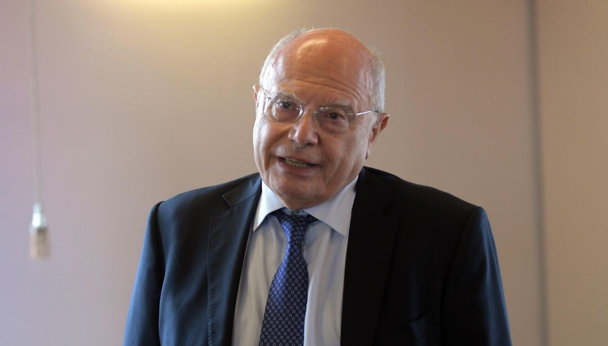 Caso Genoa, Galli: "Forse è successo qualcosa in laboratorio"