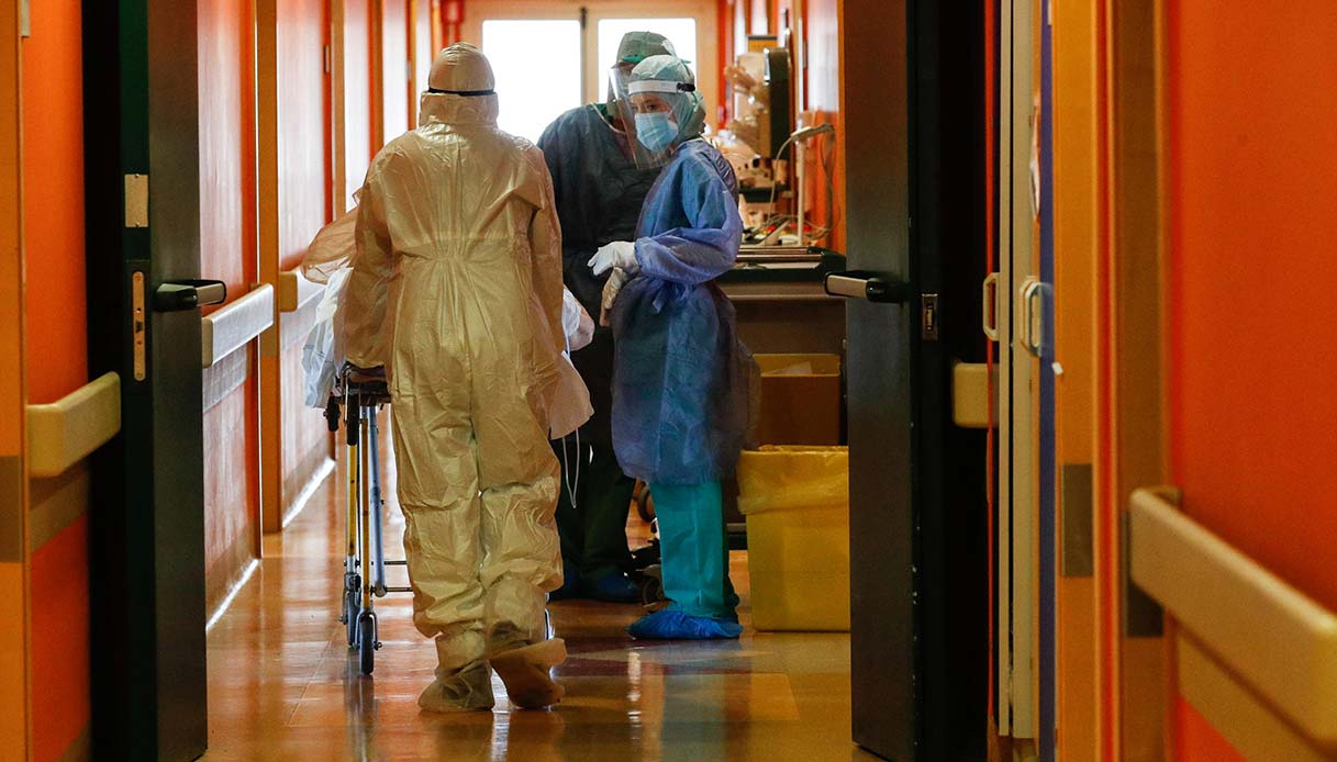 Covid, scende Rt: quando finisce la seconda ondata, parla Merler