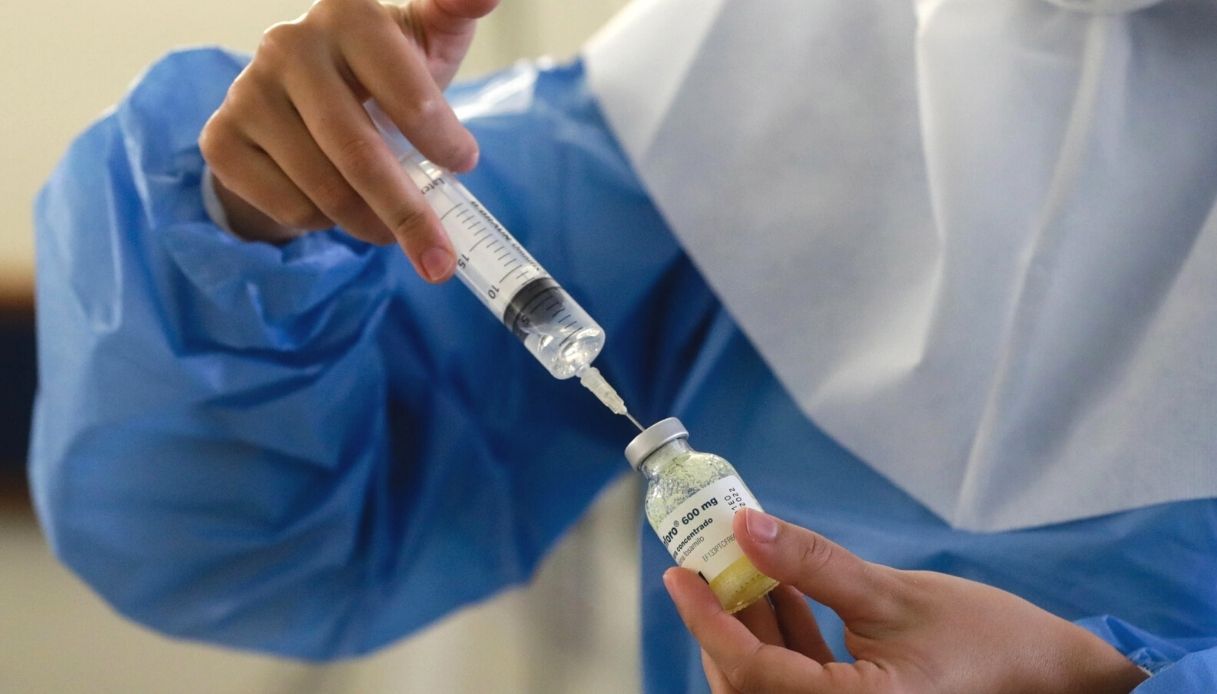 Coronavirus, arriva lo spray nasale anti-Covid: come funziona