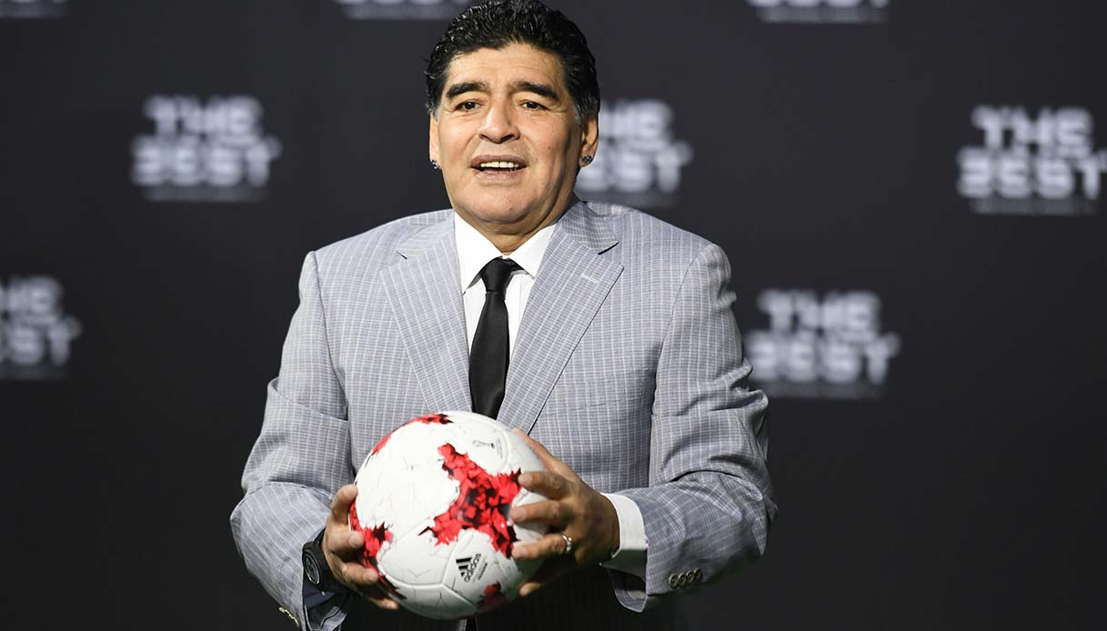 Maradona, i dubbi del fratello: "Ha portato con sé tanti segreti"