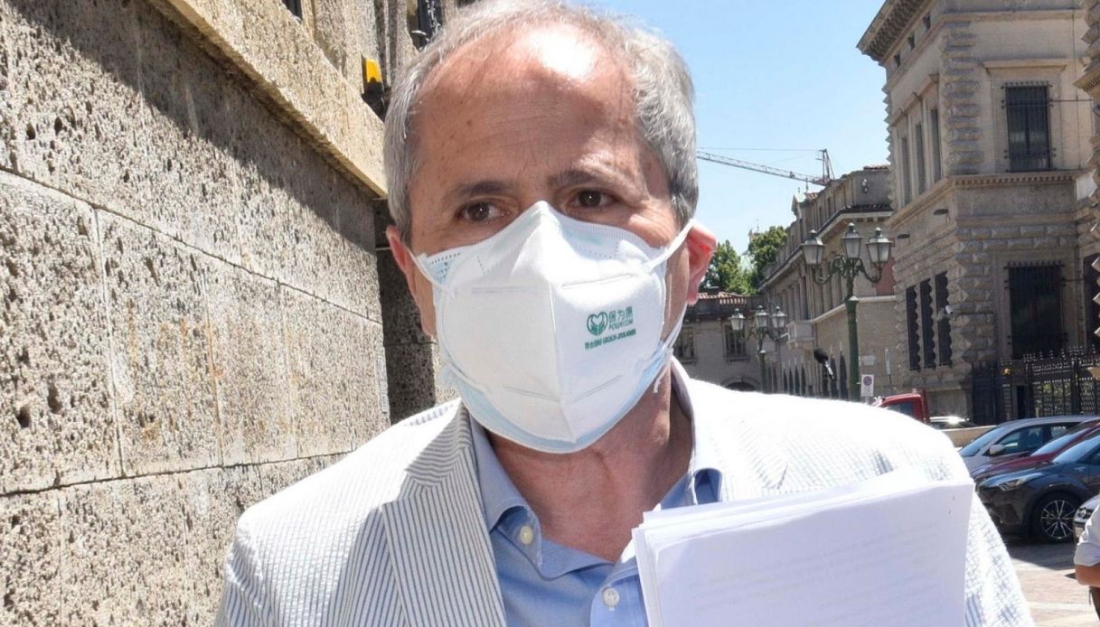 Crisanti, vaccino in diretta: Crisanti, vaccino in diretta:
