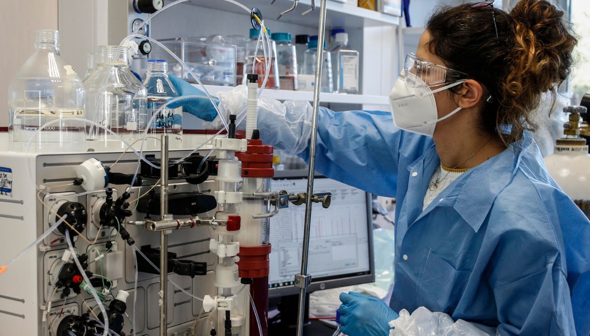 Covid, quando arriverà il vaccino italiano ReiThera: parla Palù