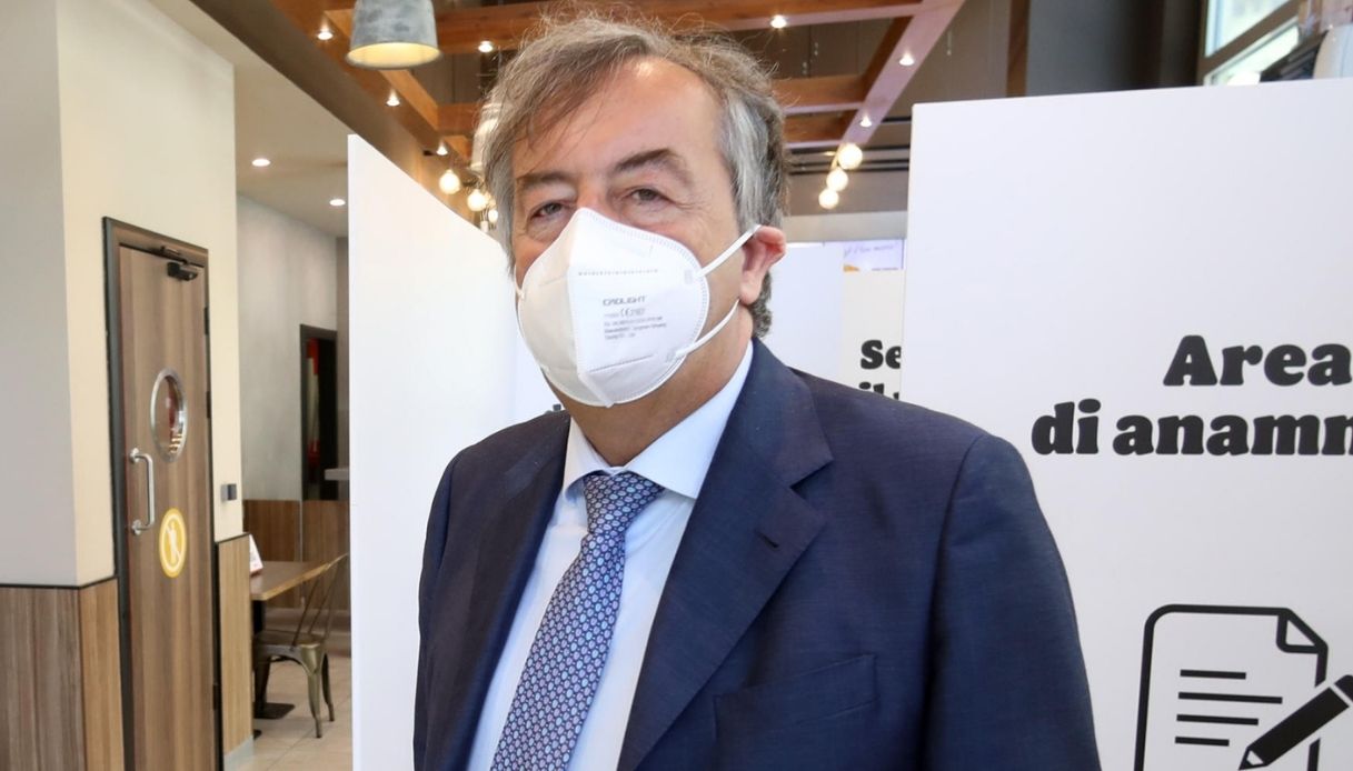 Covid e vaccini, Burioni: "Ottime, buone e cattive notizie". Gli studi