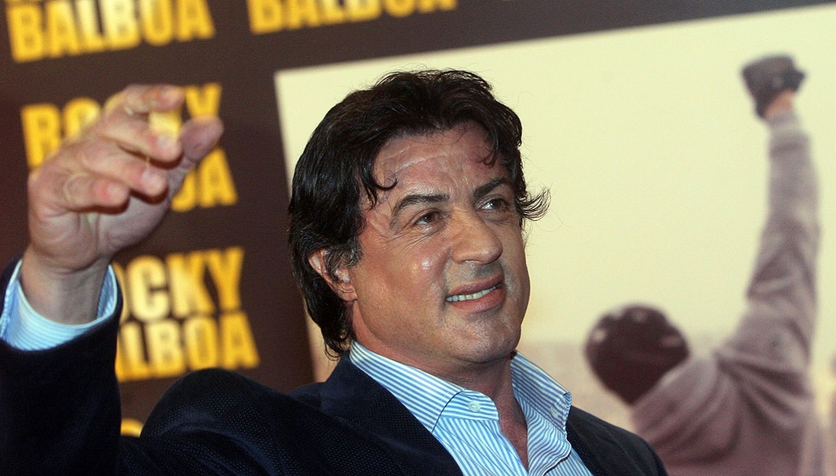 Rocky e Rambo, Stallone offre oggetti all'asta. Cifre monster: i pezzi ...