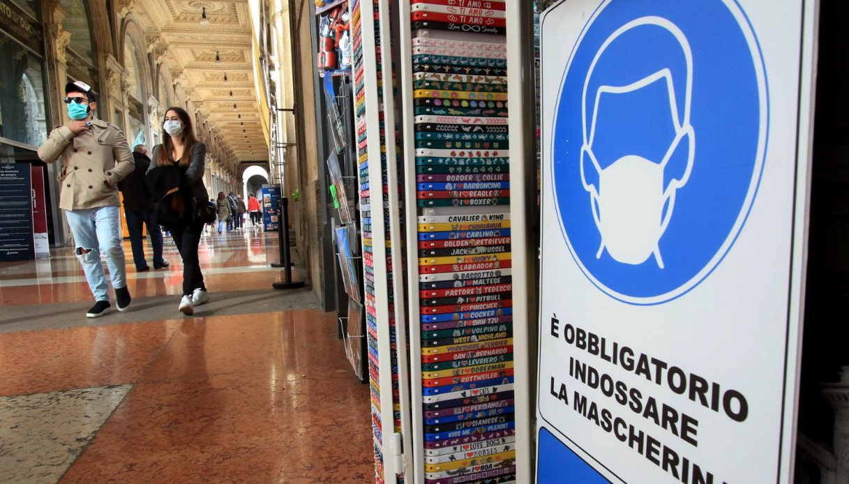 Mascherine al chiuso, ipotesi proroga obbligo oltre il 30 aprile ...