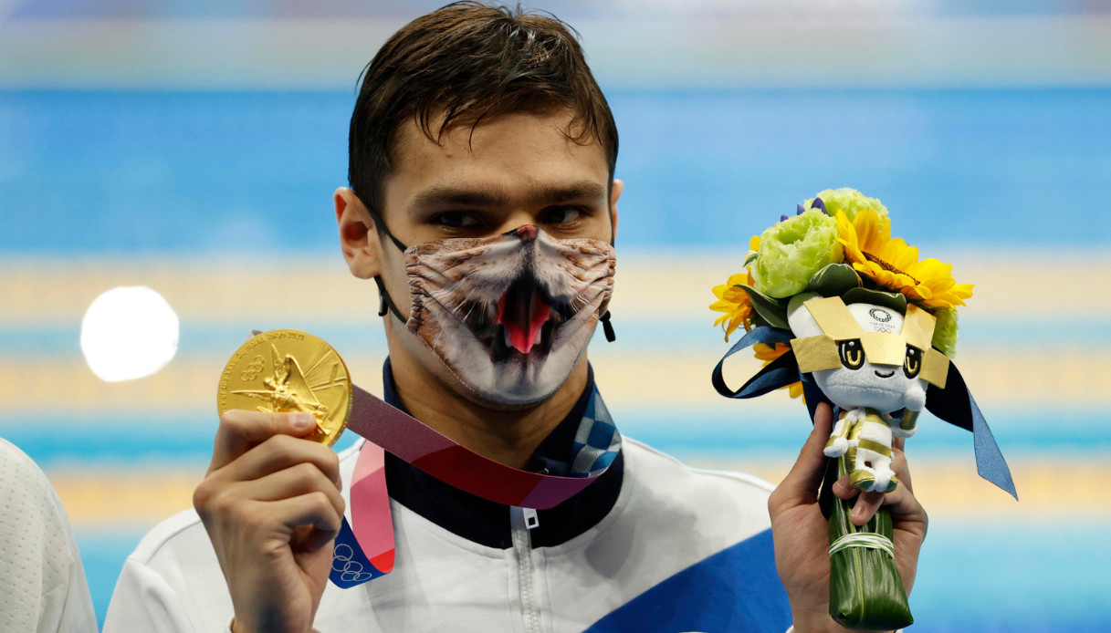 Nuotatore russo Evgeny Rylov squalificato dalla Fina: sostiene Vladimir ...