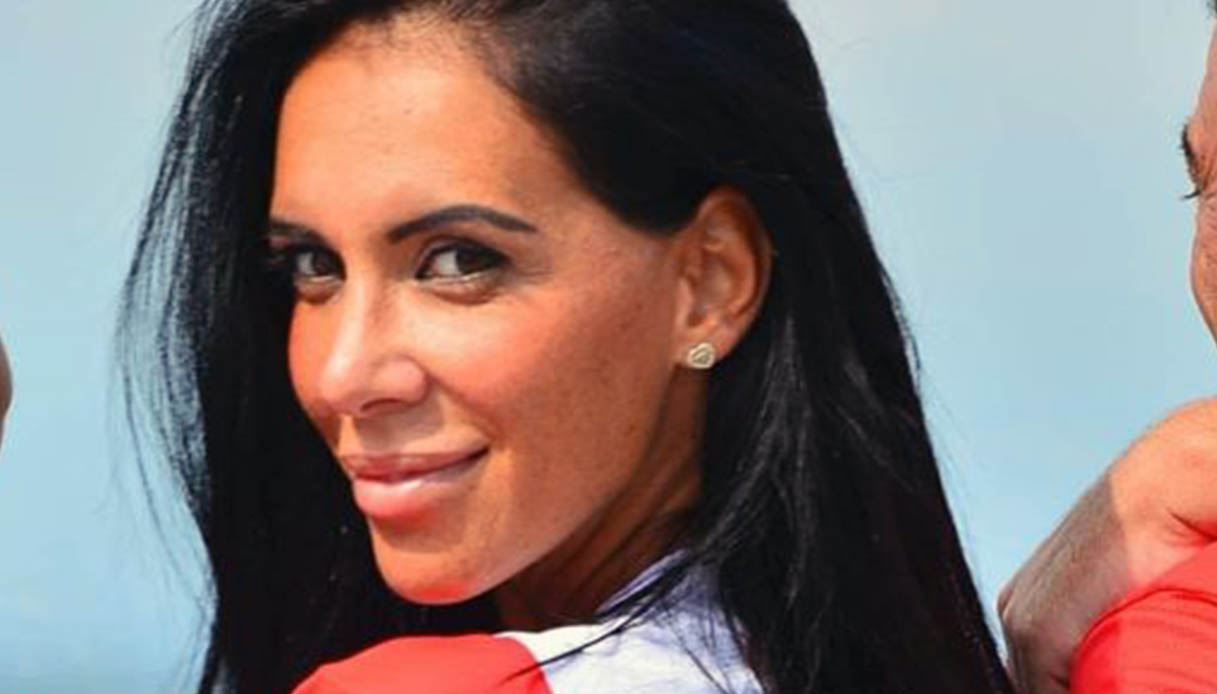 Sara Pinna si scusa col bimbo cosentino, ma promette denunce per le ...