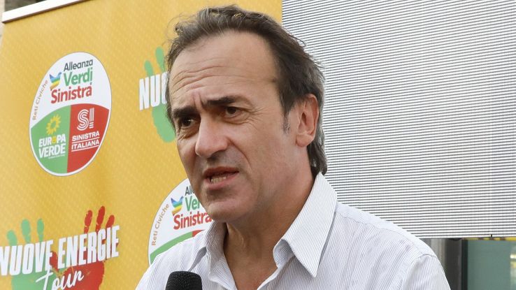 Angelo Bonelli si è sposato: l'annuncio sui social. Stop alla campagna ...