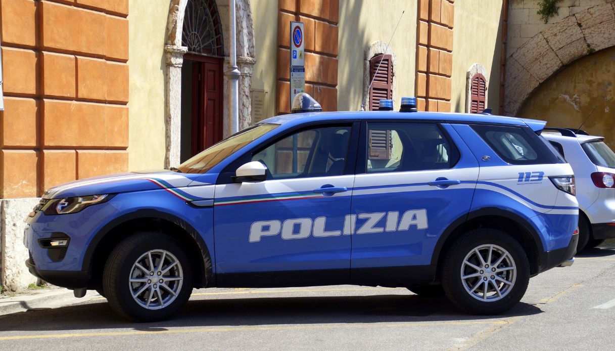 Ladispoli Rissa A Colpi Di Mazze Nel Parcheggio Del Supermarket Due
