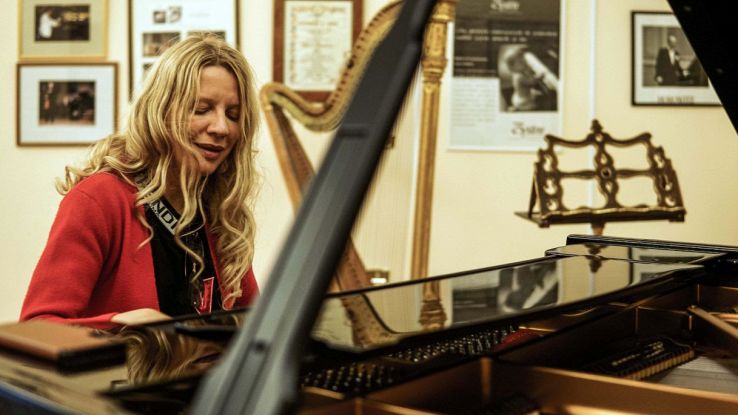 La pianista Valentina Lisitsa sta con Putin, salta il concerto al ...