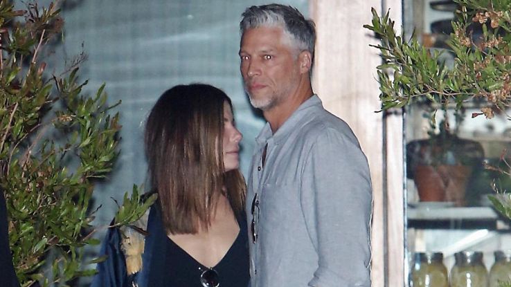 Morto Bryan Randall, compagno dell'attrice Sandra Bullock: aveva 57 ...