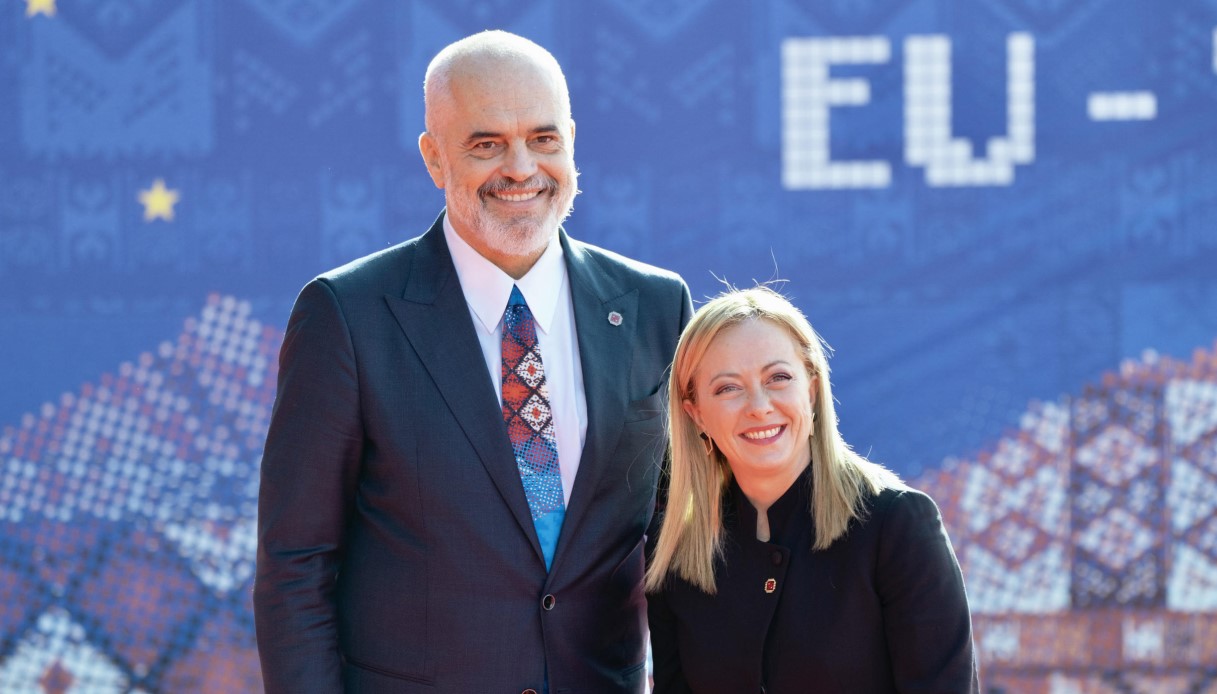 Visita lampo per Giorgia Meloni in Albania: il viaggio in traghetto e l ...