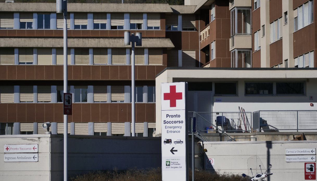 Nuova variante Covid Eris arriva in Italia, cosa sappiamo: “È la più ... Nuova variante Covid Eris arriva in Italia, cosa sappiamo: “È la più ...