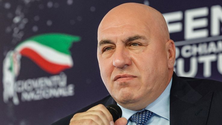 Guido Crosetto contro Novella 2000 per la foto con la moglie Gaia ...