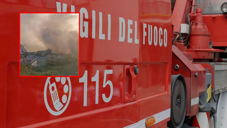 Incendio presso l'ex Sofer a Pozzuoli vicino Napoli: la torre in fumo ...