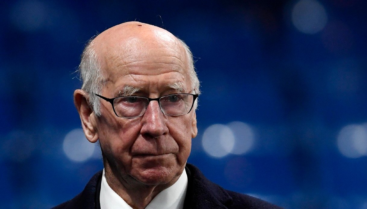 È morto a 86 anni Bobby Charlton: vita e carriera della leggenda del ...