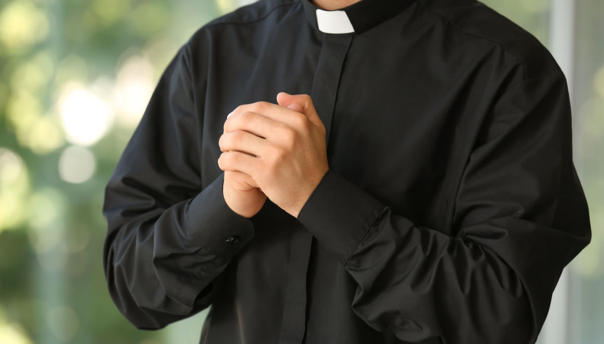 Prete si vende l'auto per pagare i lavori al campanile di Rosora: la ...