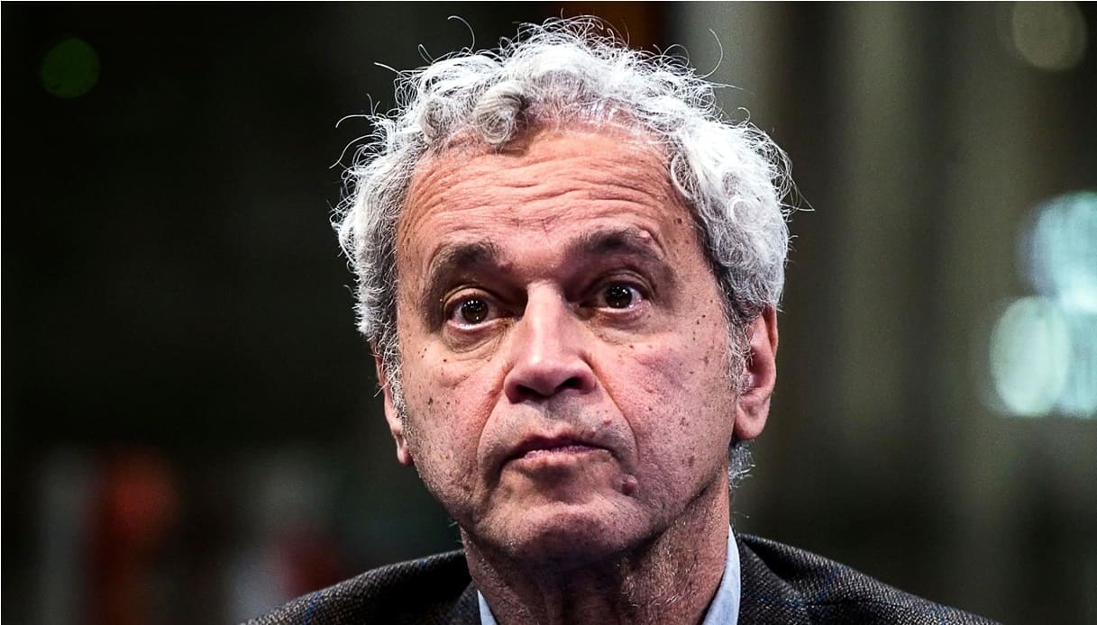 Il video di Enrico Mentana contestato dagli attivisti, il giornalista ...