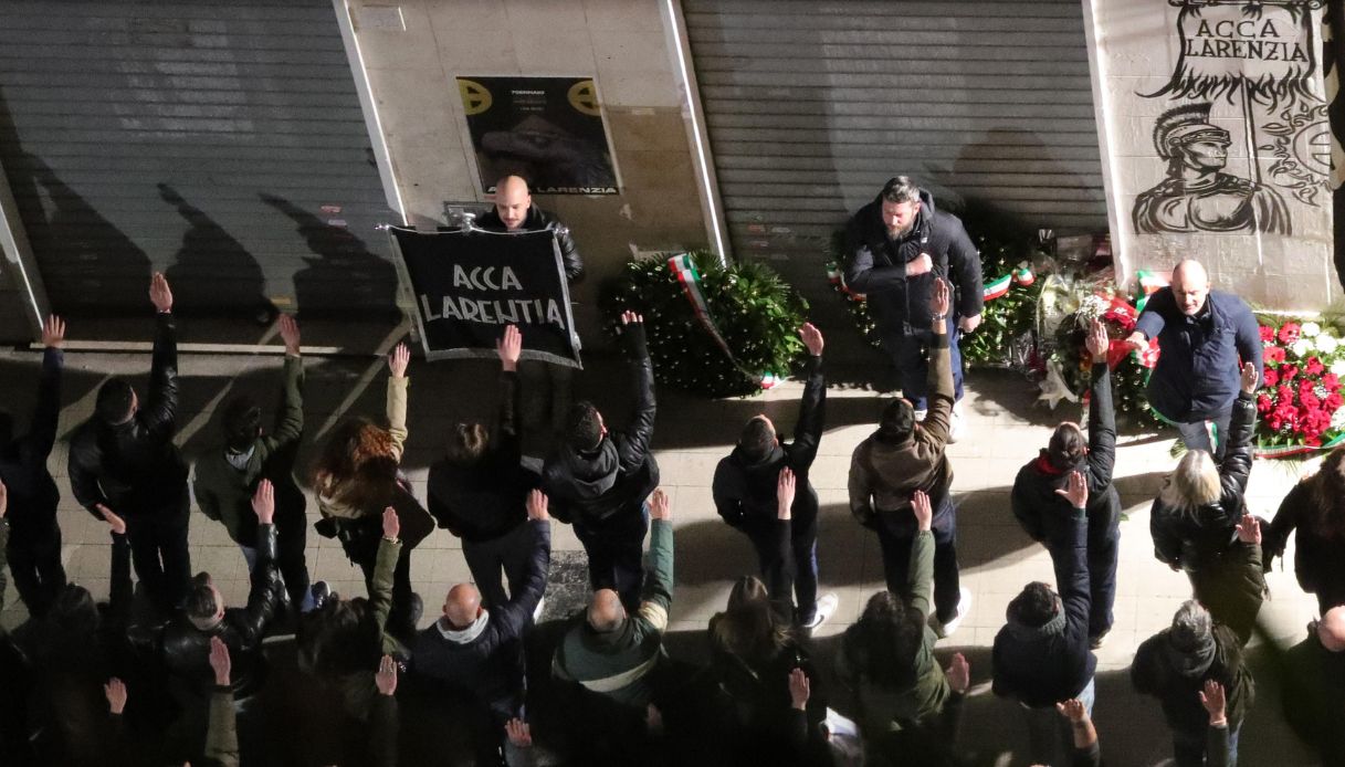 Spunta il post di Giorgia Meloni sul saluto romano per l'anniversario ...