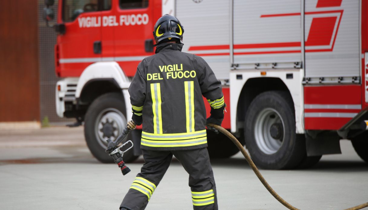 Litiga coi parenti per l'eredità e appicca incendio in casa a Gioiosa ...