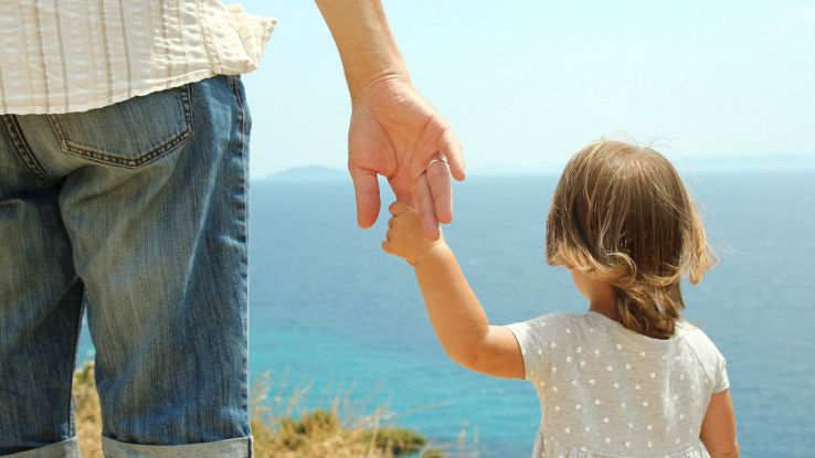 Papà licenziato per aver preso 3 giorni di congedo parentale vicino ... Papà licenziato per aver preso 3 giorni di congedo parentale vicino ...