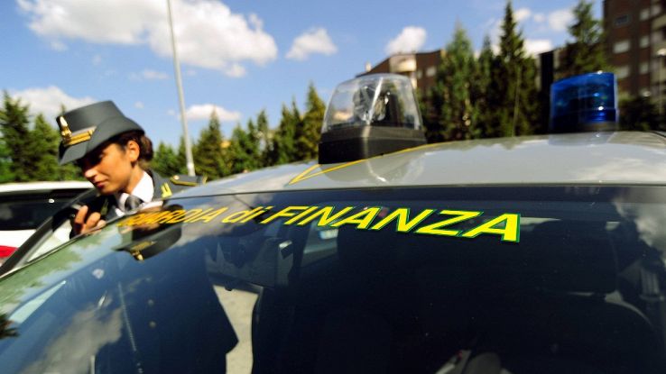 Estetista in nero a Lecce col Reddito di cittadinanza scoperta dalla ...