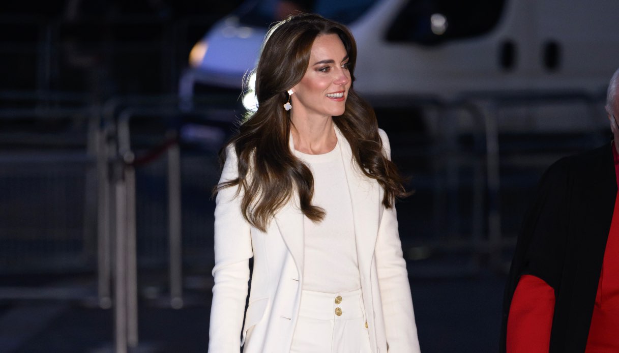 Kate Middleton "in coma e intubata per complicazioni": l'indiscrezione ...
