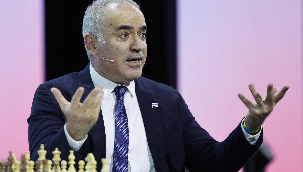 Garry Kasparov scacchista e oppositore di Putin inserito dalla Russia ...